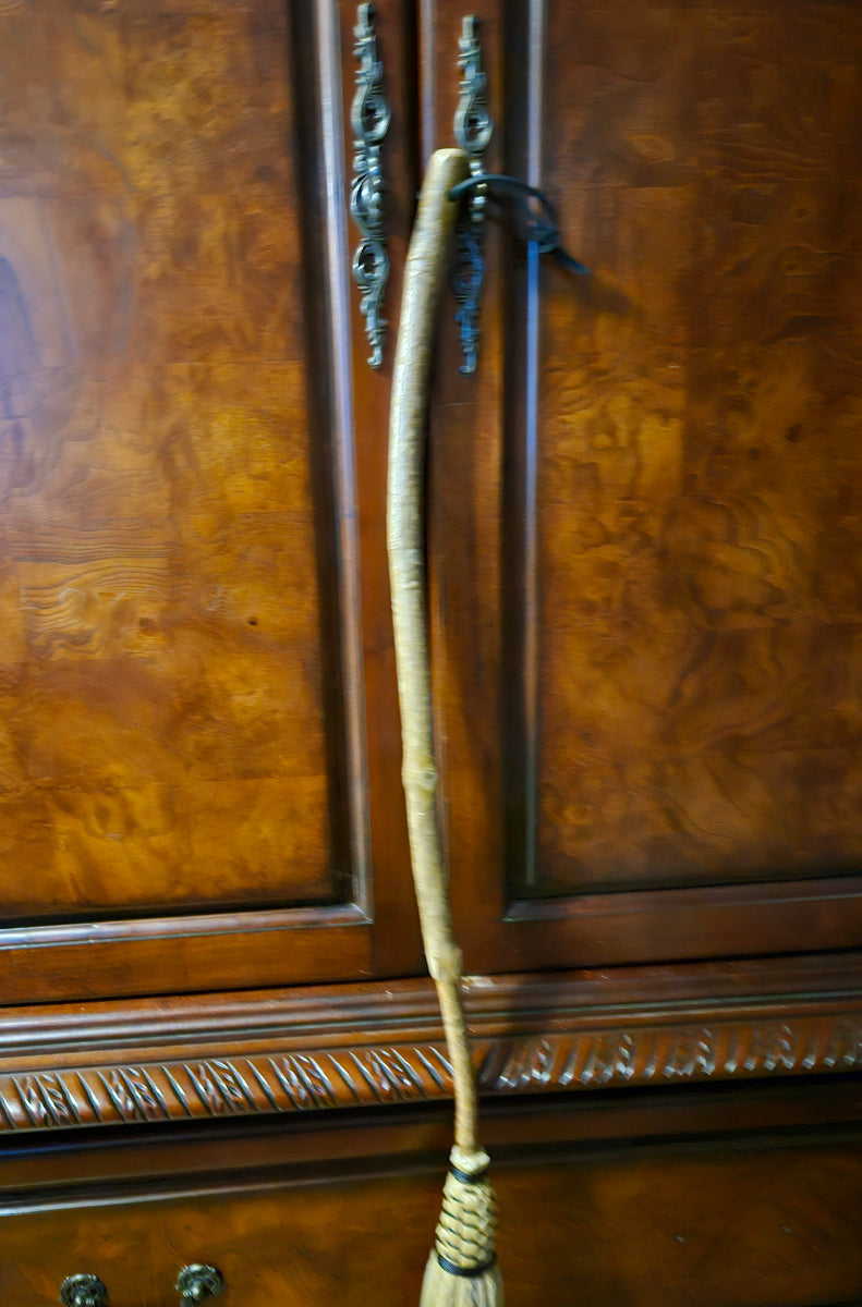 Cobwebber Broom 1 – Witch's Chamber